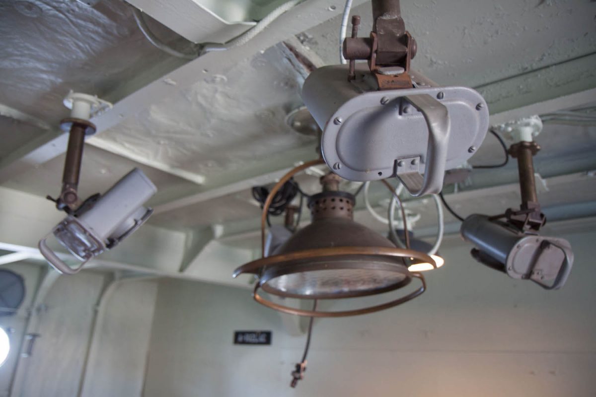 9_officers-wardroom_1 - USS KIDD